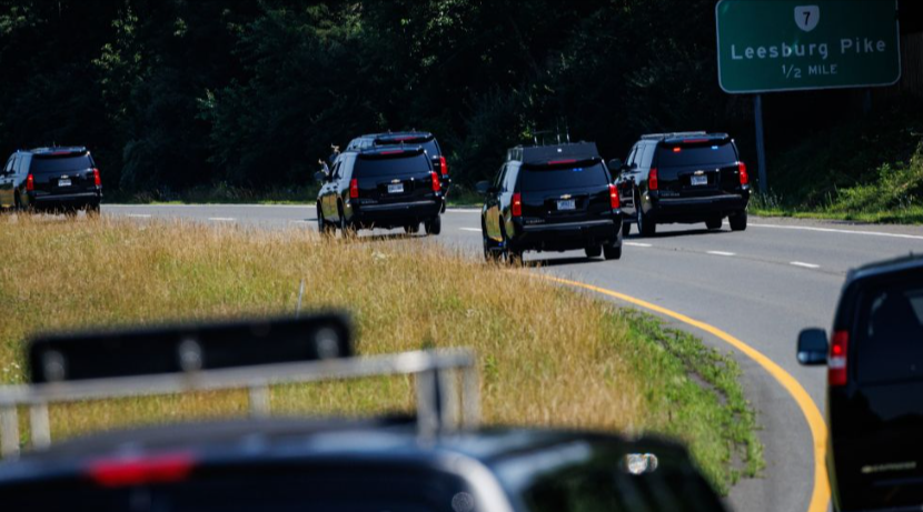Crash Hits JD Vance's Motorcade, Tennessee Police Officer in Critical ...
